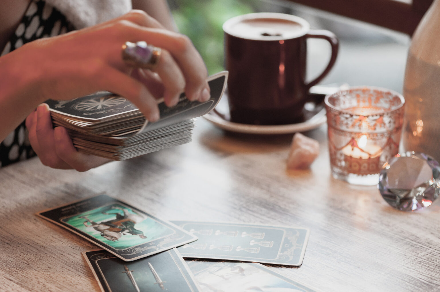 Make Your Own Oracle Deck : alena hennessy
