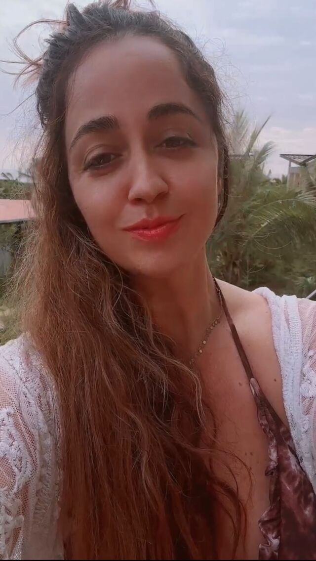 press : alena hennessy